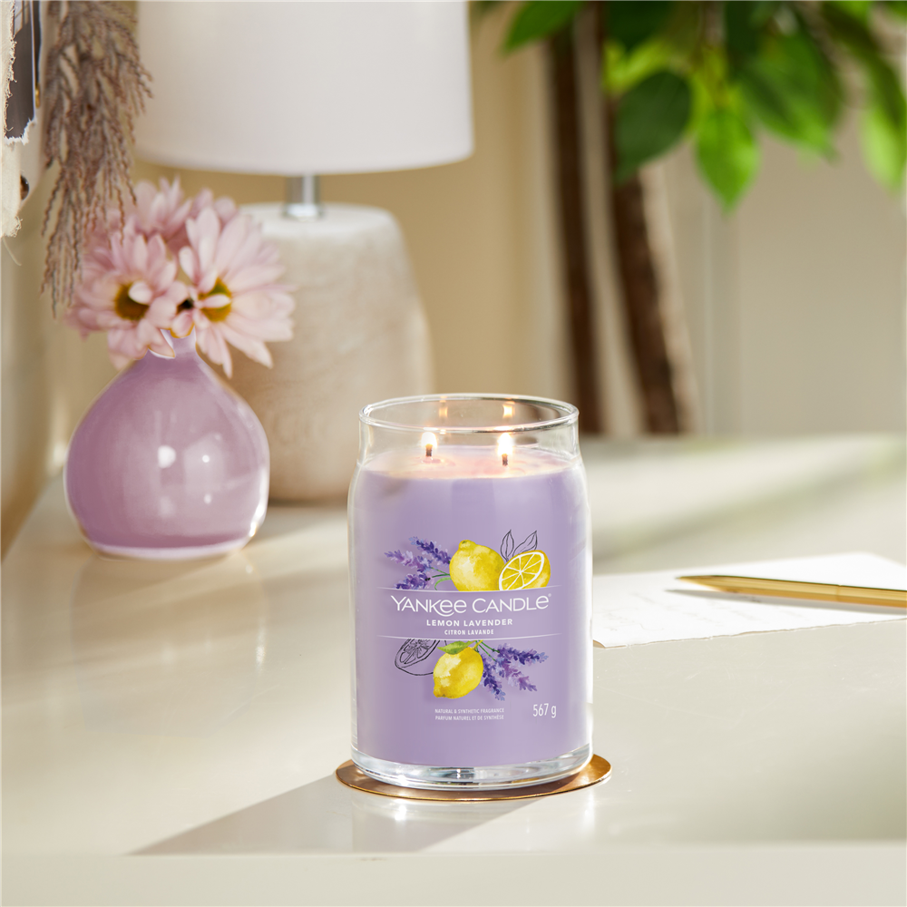 Lemon Lavender Signature Large Jar | Yankee Candle Offizielle Website ...