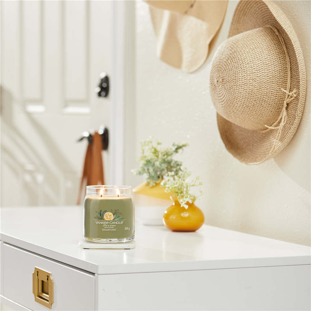 Sage & Citrus Signature Medium Jar | Yankee Candle Offizielle Website ...