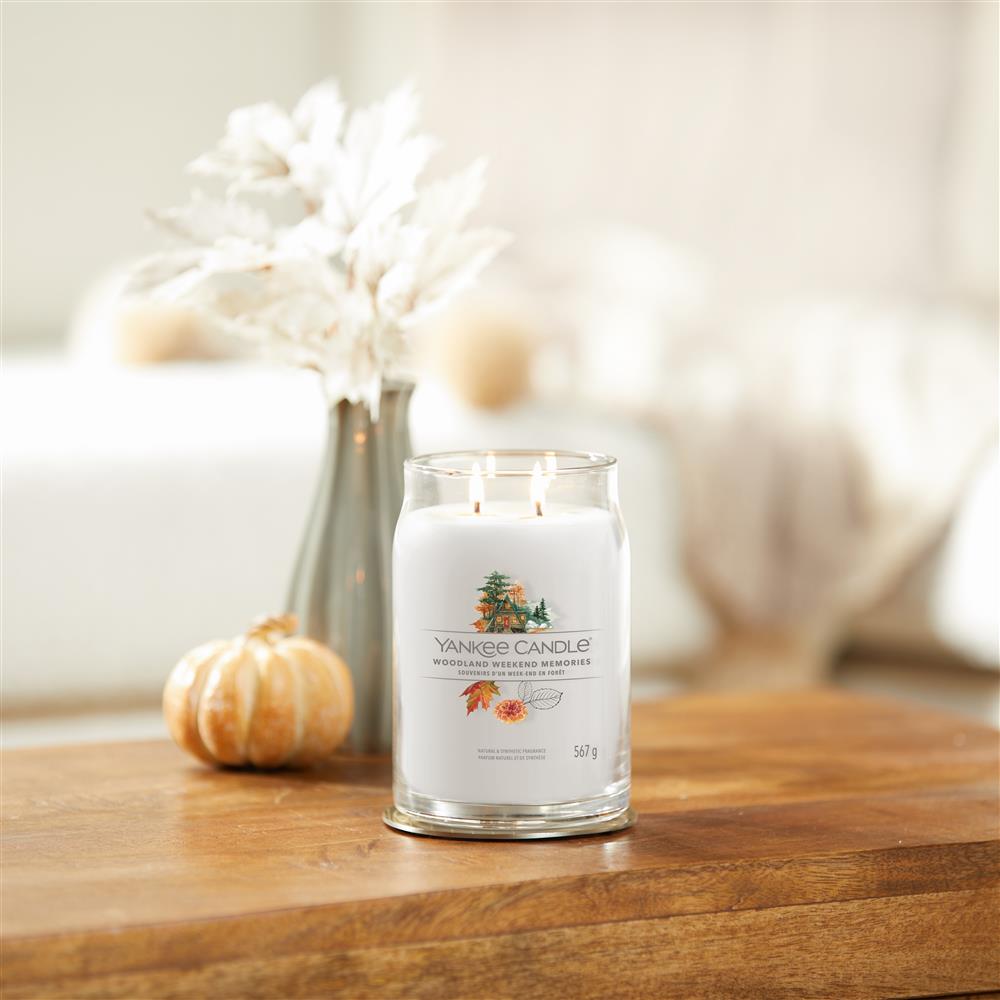 Woodland Weekend Memories Signature Large Jar | Yankee Candle ...