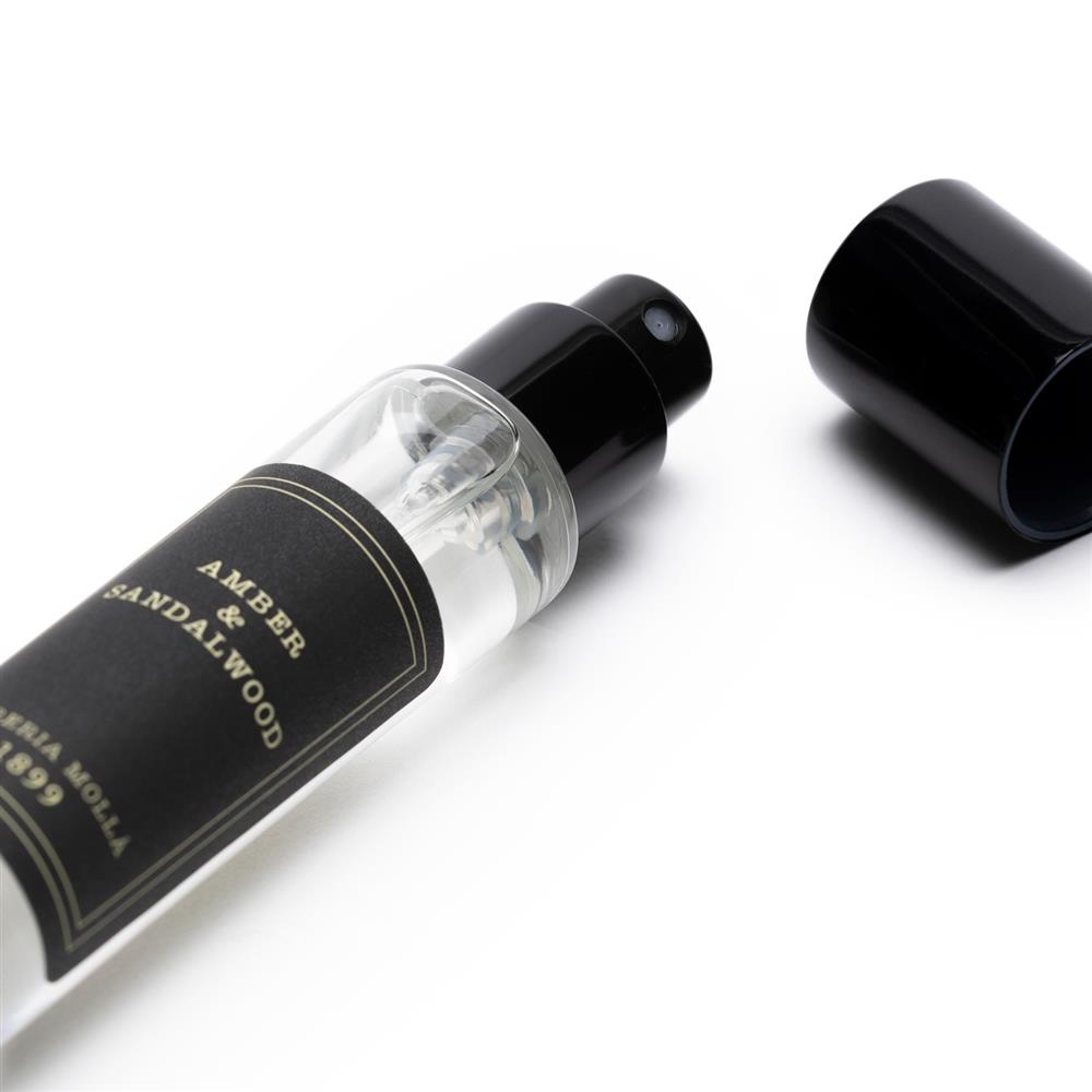 Amber & Sandalwood Premium Body Mist Travel Spray 15ml | Yankee Candle ...